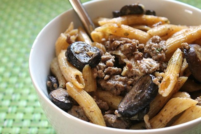 One Pot Beef Stroganoff Pasta - Foody Schmoody Blog | Foody Schmoody Blog