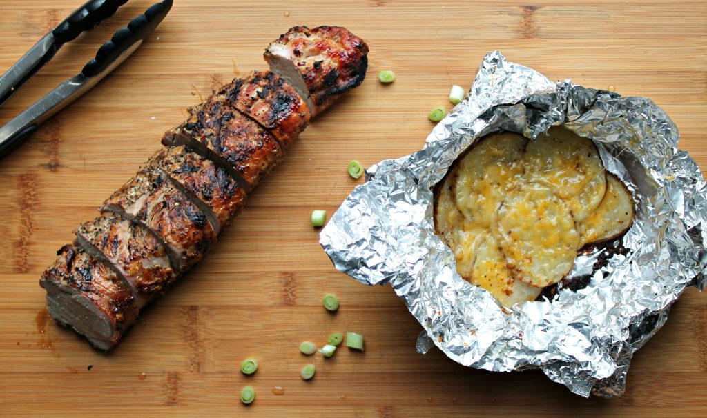 Quick and Easy Pork Tenderloin with Foil Packet Potatoes - Foody ...