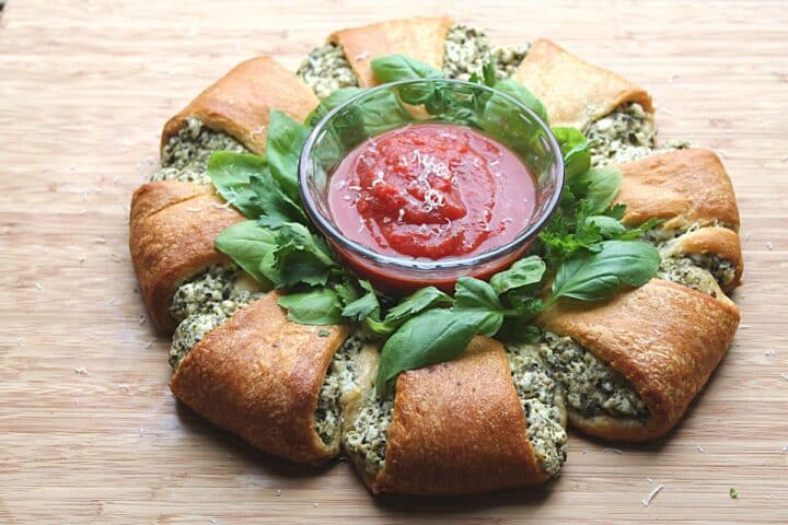 Pesto Crescent Roll Wreath Appetizer - Foody Schmoody Blog