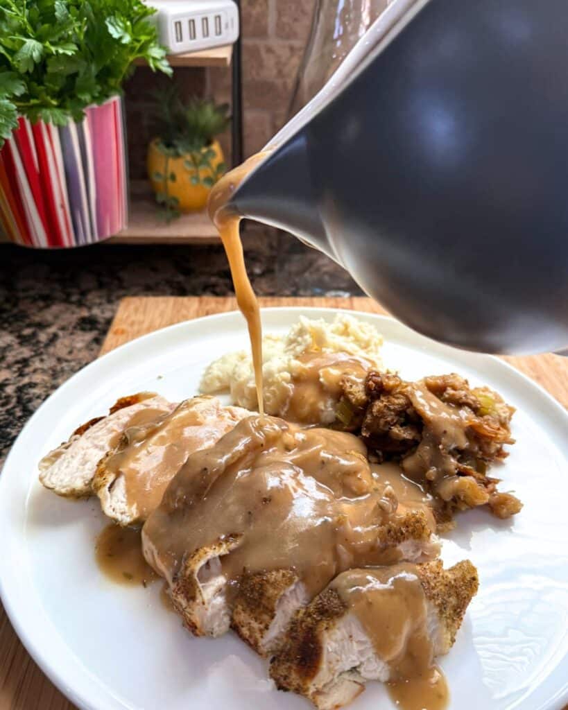 Make Ahead Turkey Gravy for the holidays - Foody Schmoody Blog